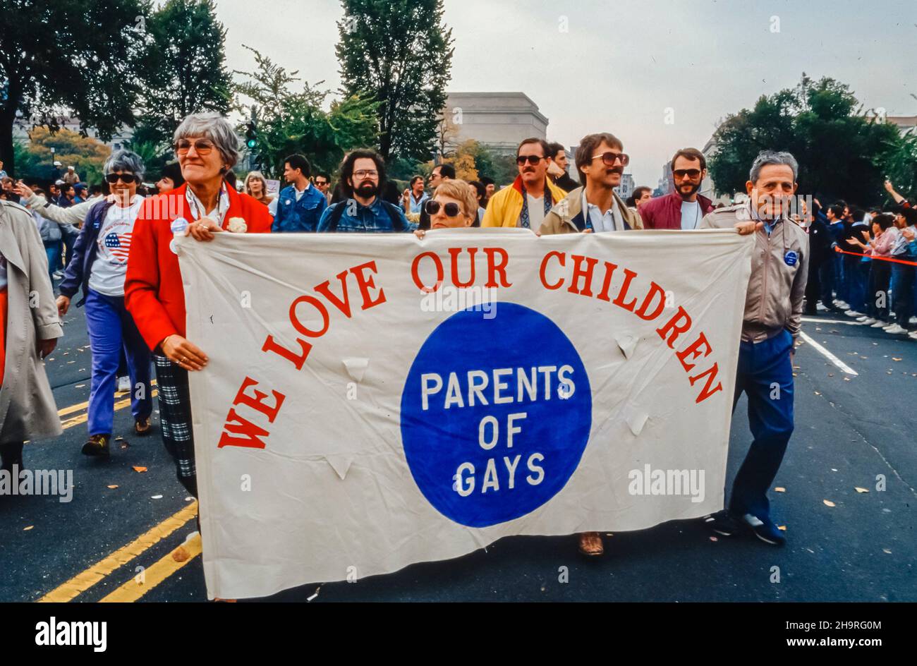 Aids activists 1980s hi-res stock photography and images - Alamy