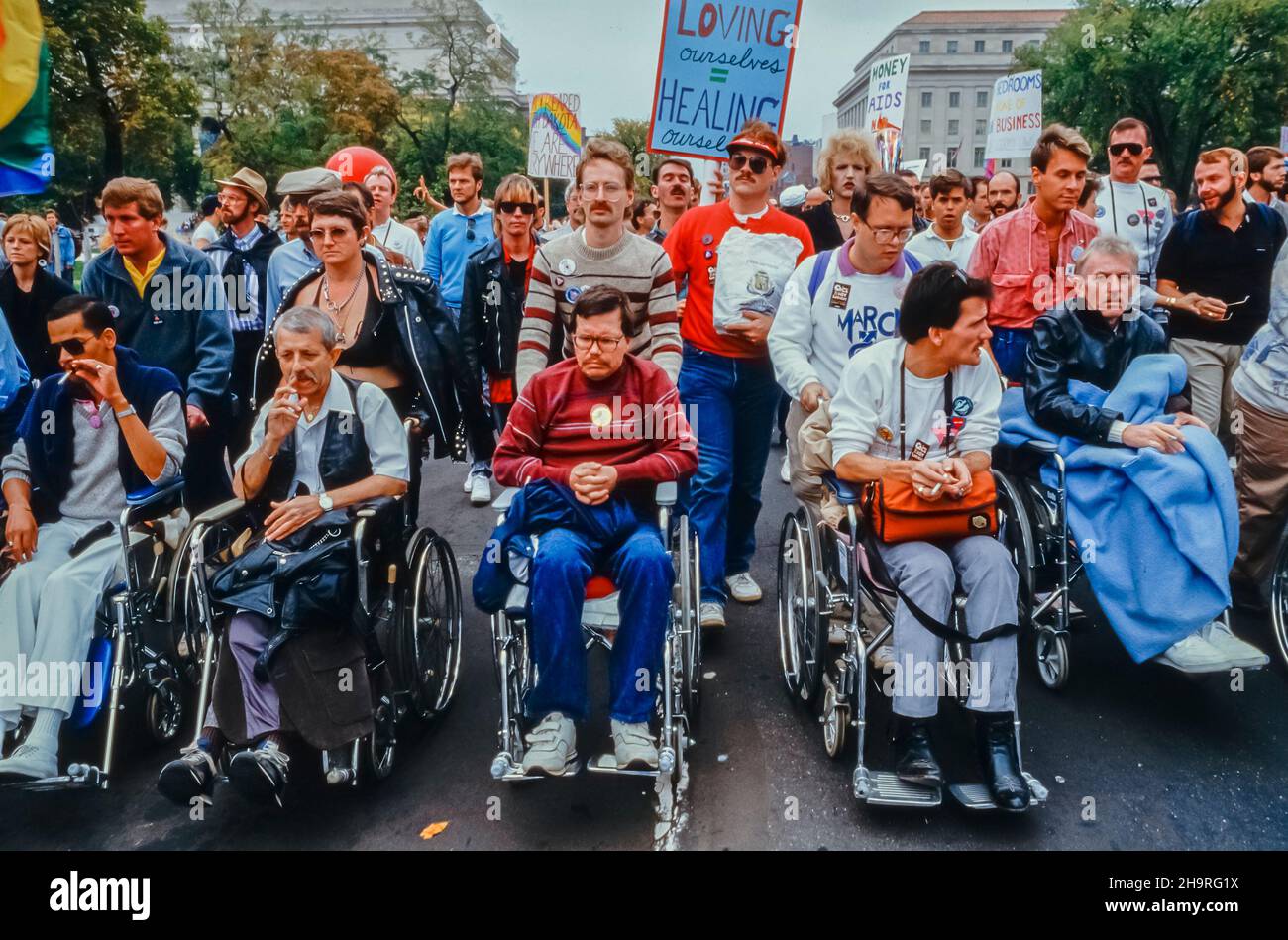 Aids activists 1980s hi-res stock photography and images - Alamy