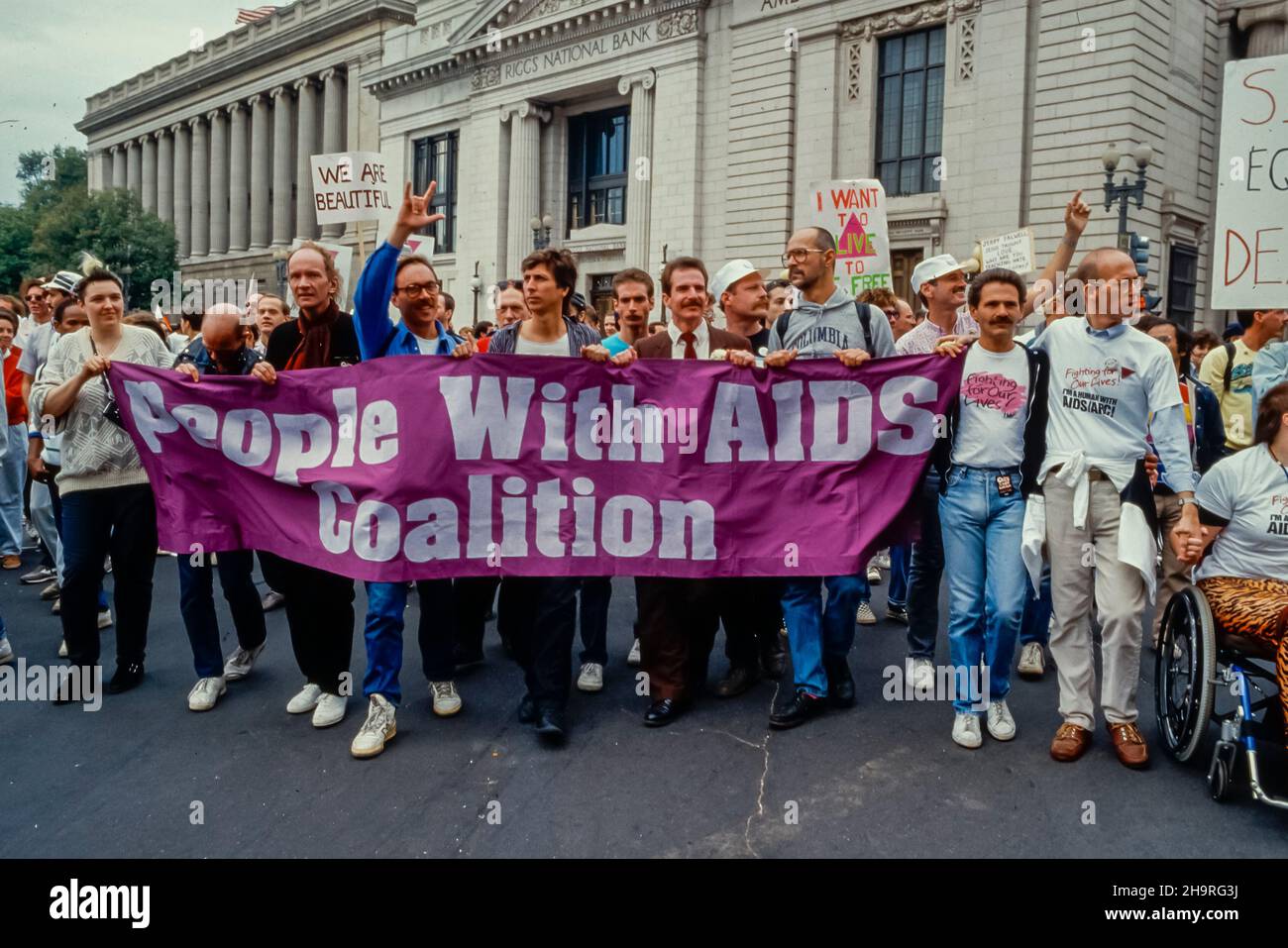 Aids activists 1980s hi-res stock photography and images - Alamy