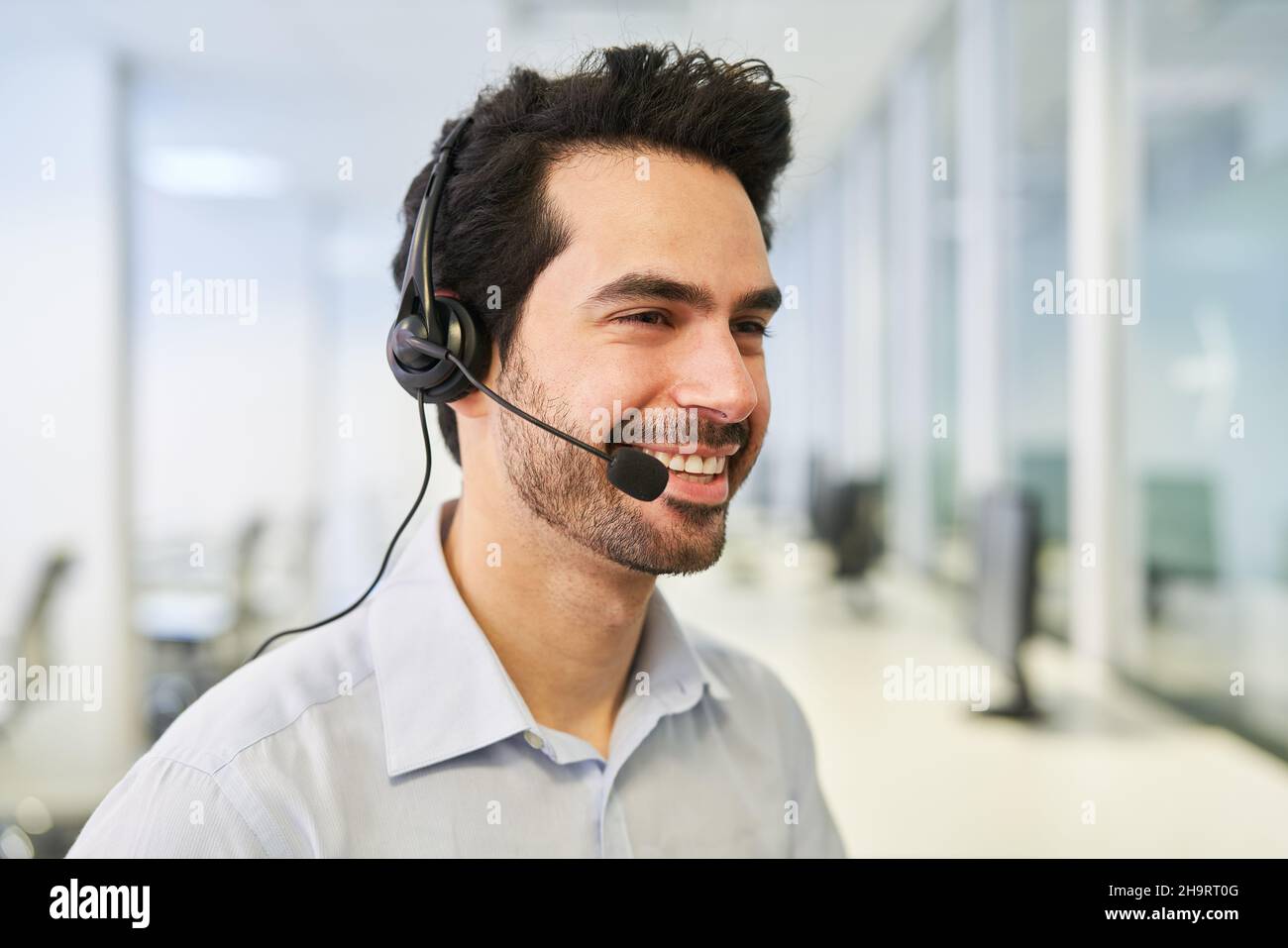 Customer service advisor hi-res stock photography and images - Alamy