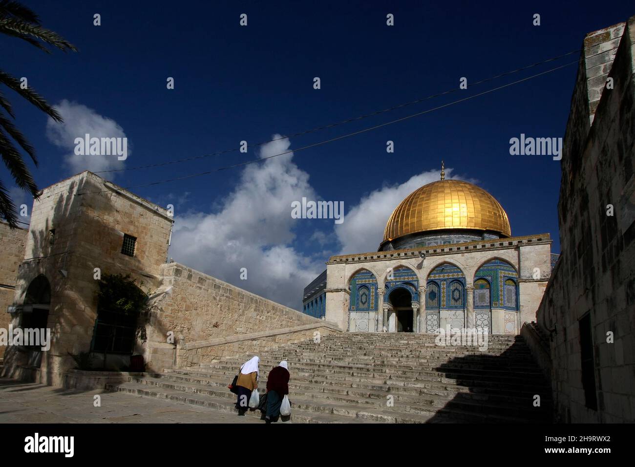 Mosque of Al-aqsa (Dome of the Rock) in Old Town. There are many ...