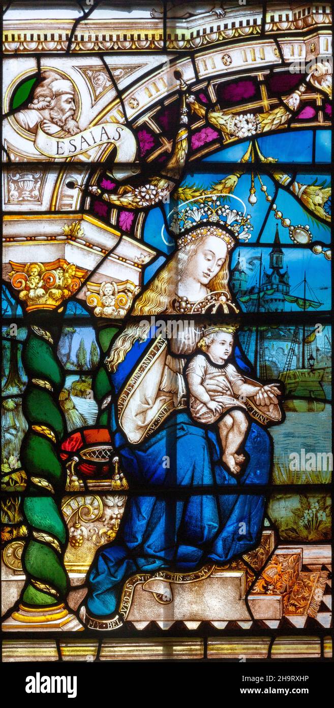 Flemish stained glass hi-res stock photography and images - Alamy