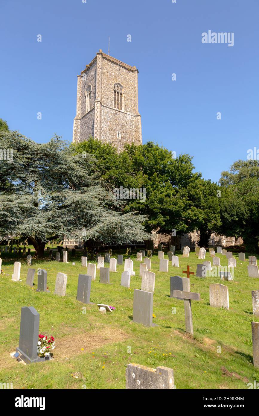 Village parish church of Saint Edmund, Kessingland, Suffolk, England ...