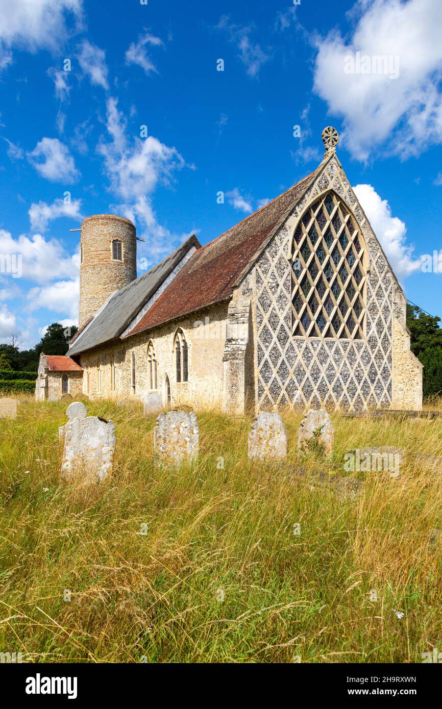 Village parish church of the Holy Trinity, Barsham with Shipmeadow ...