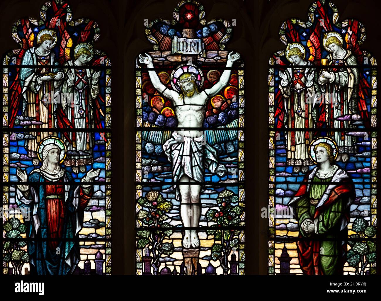 Stained glass east window of Crucifixion of Jesus Christ, Bradfield St ...
