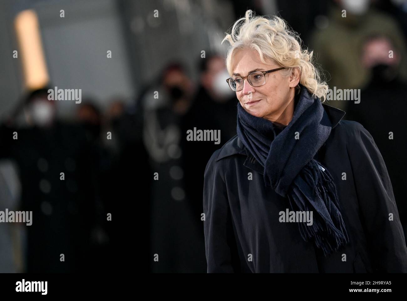 Berlin, Germany. 08th Dec, 2021. Christine Lambrecht (SPD), Minister of ...