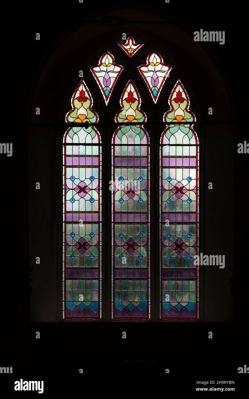 Stained glass window geometric pattern hi-res stock photography and ...