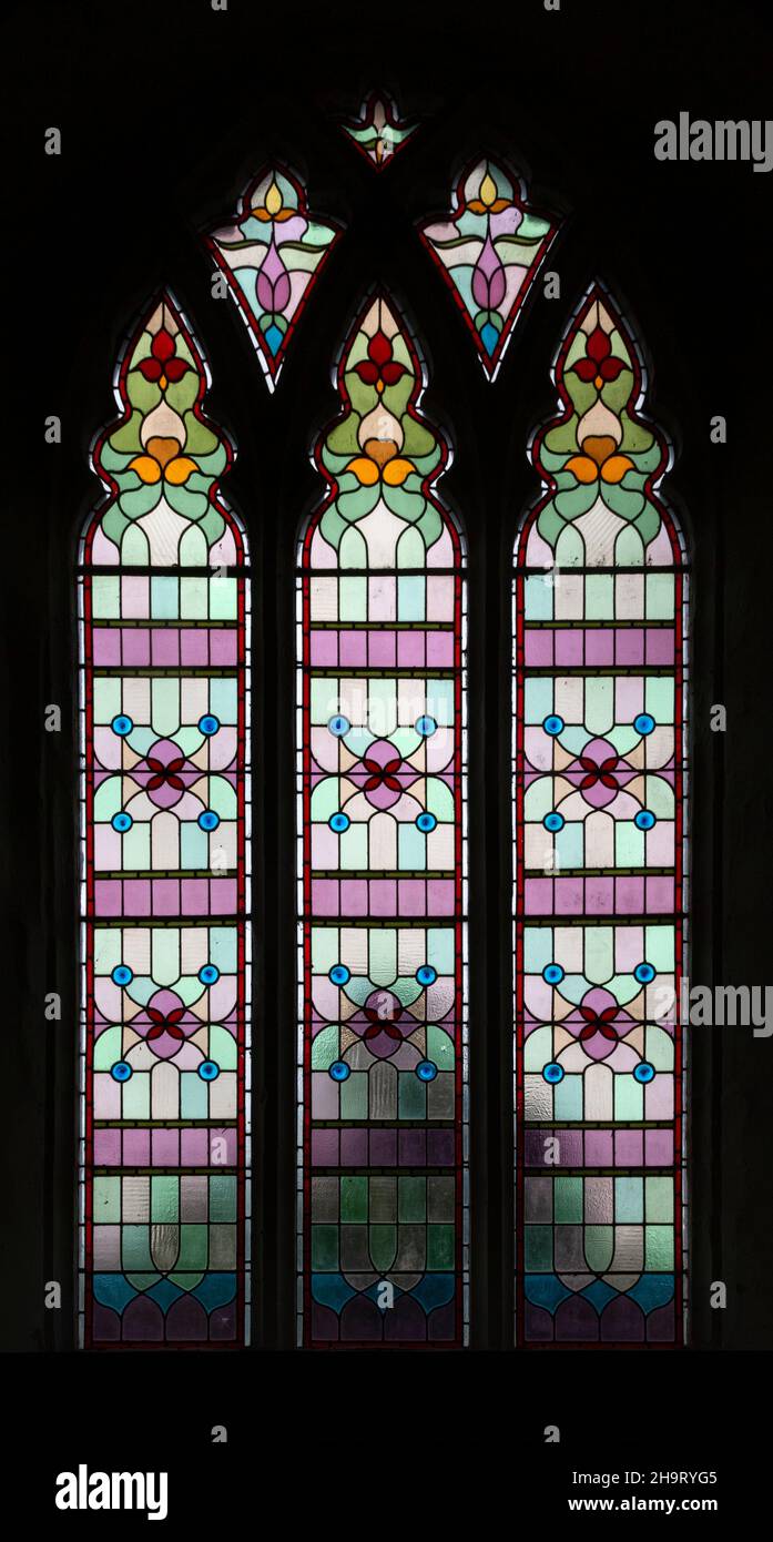 Stained glass window geometric pattern hi-res stock photography and ...