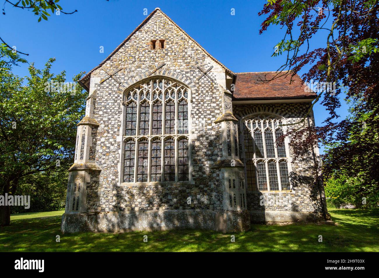 East window of Saint Nicholas chapel, Gipping, Suffolk, England, UK ...
