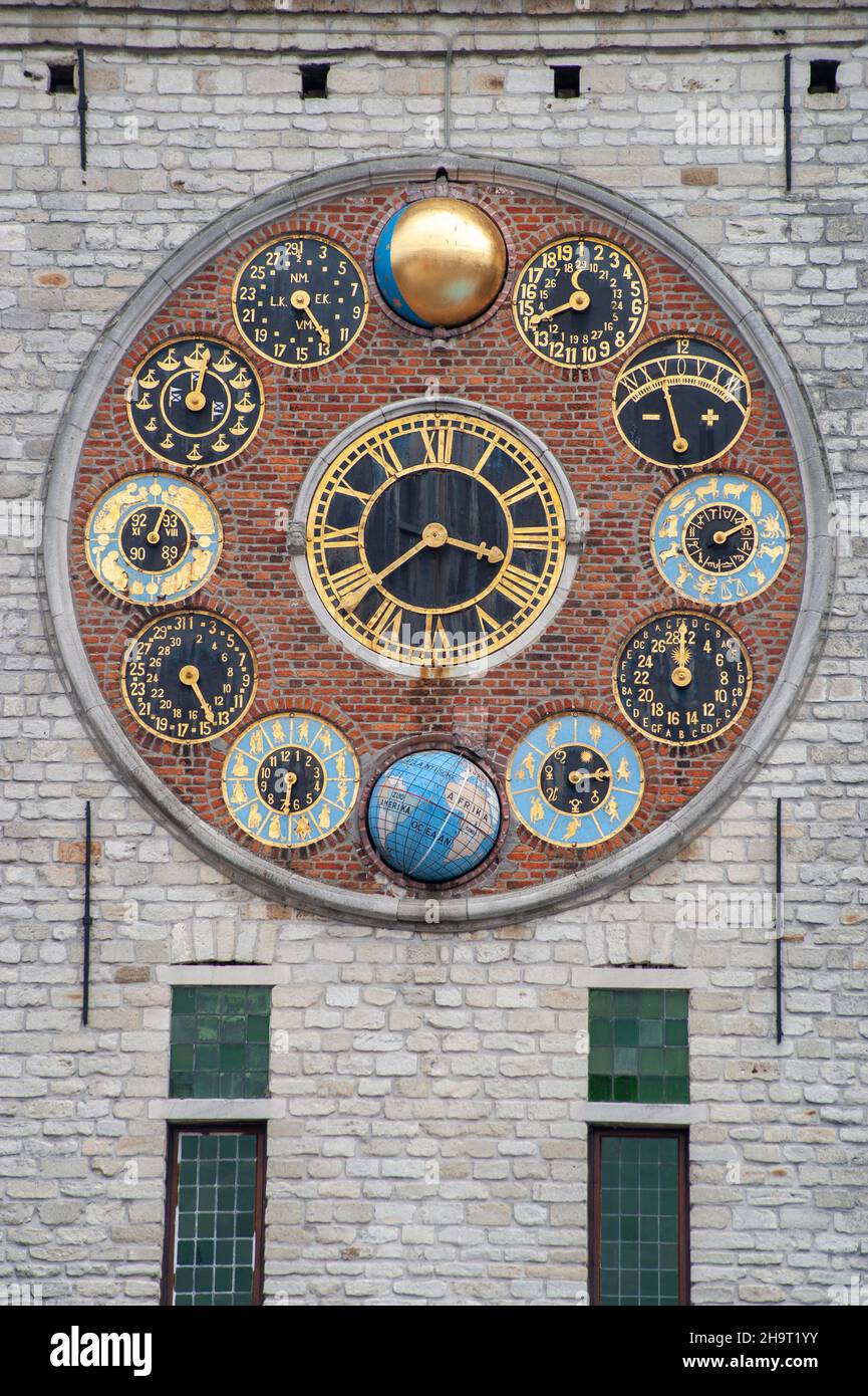 Lier, Uhrturm Zimmerturm (Zimmertoren) oder auch Corneliusturm ...