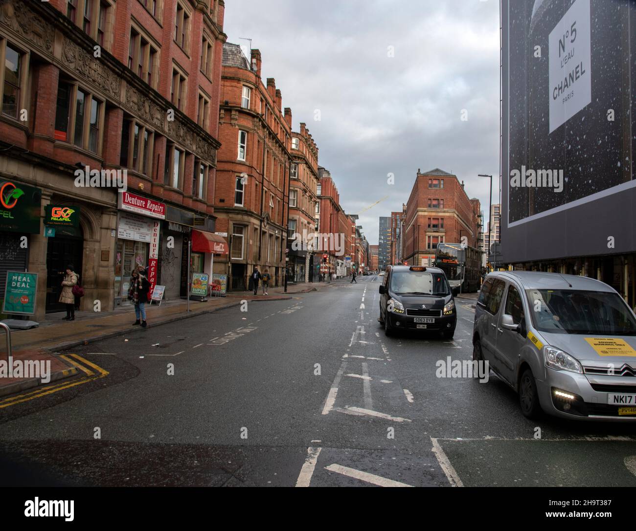 Manchester rainy city hi-res stock photography and images - Alamy