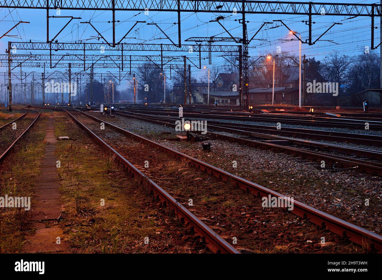 Electricity cables line railway tracks hi-res stock photography and ...