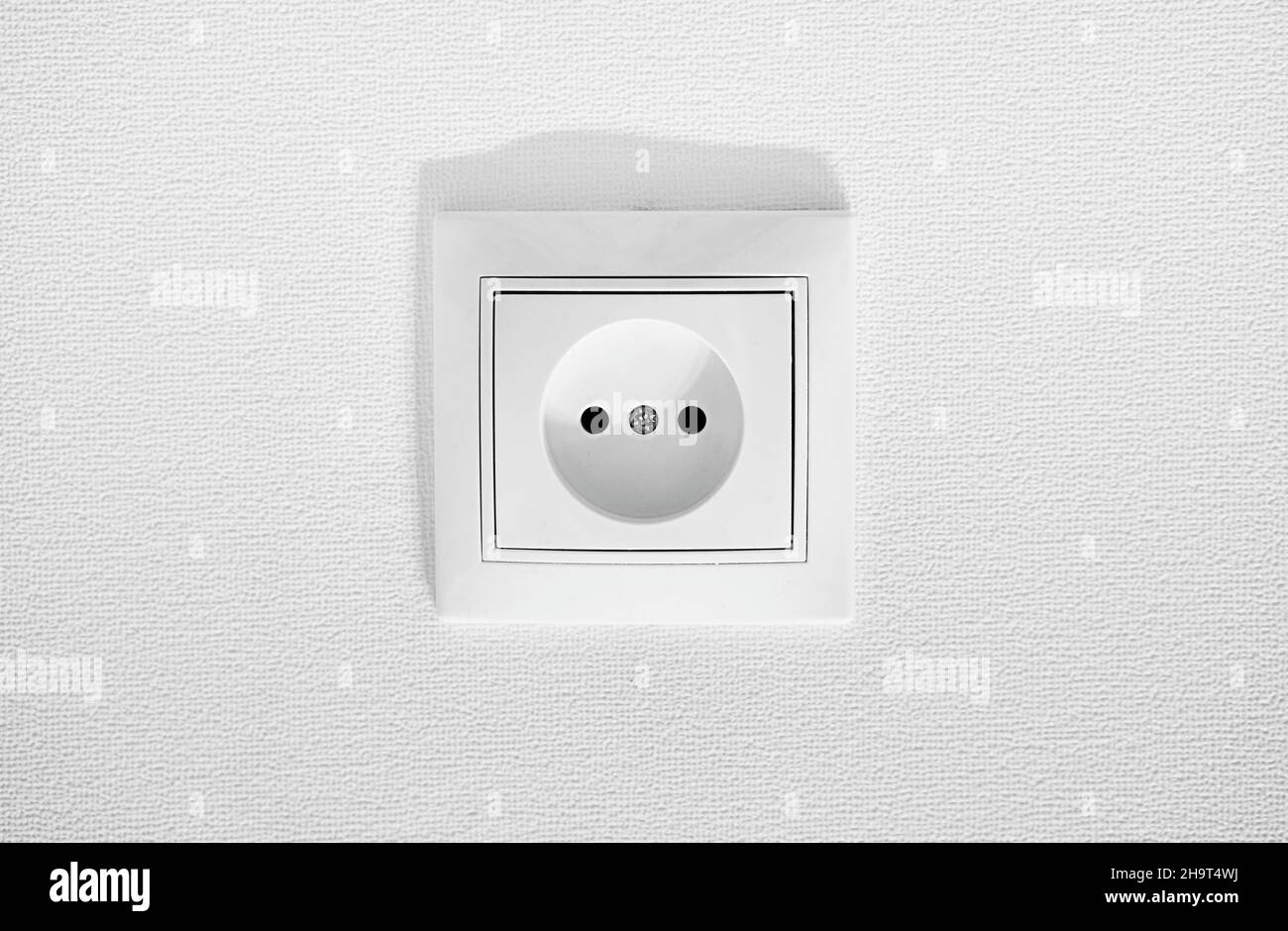 German circular recess socket with two round holes for 2 pins europlugs ...