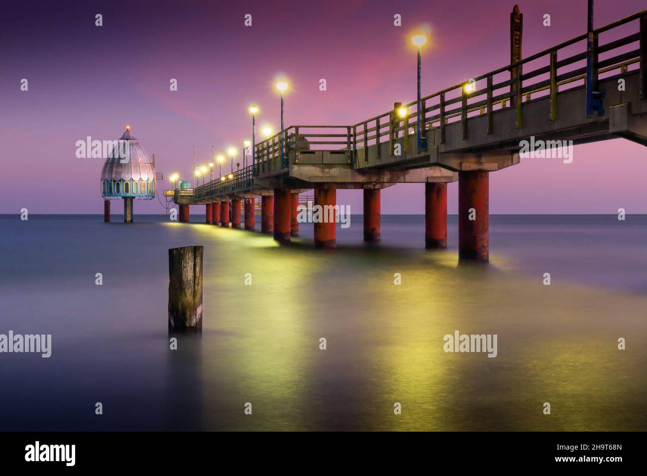 3d rendering of the pier with beautiful lights Stock Photo - Alamy