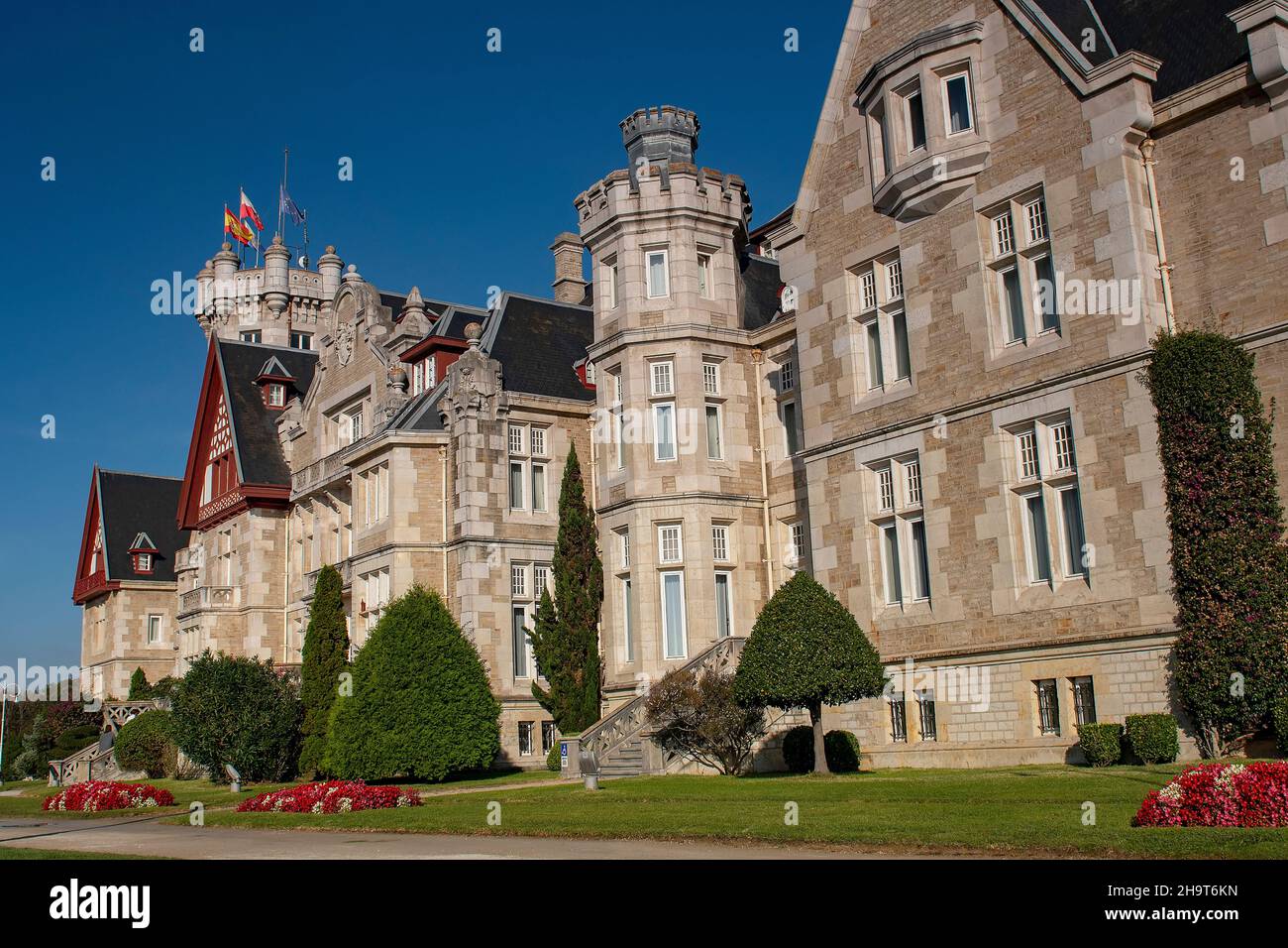 Monumental palace of the Magdalena in Santander Stock Photo - Alamy