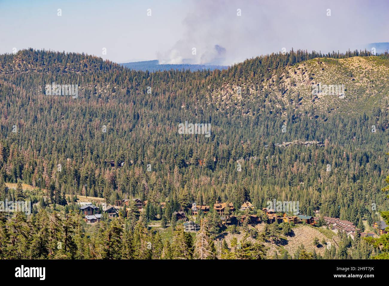 Wild fire with smoke near Mammoth Lake Stock Photo - Alamy