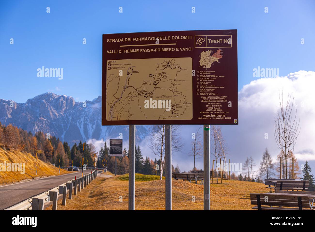 Sudtirol map hi-res stock photography and images - Alamy