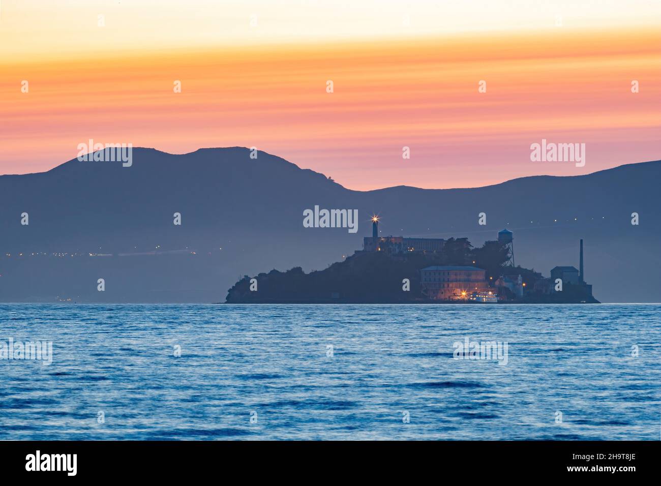 Atmospheric alcatraz hi-res stock photography and images - Alamy
