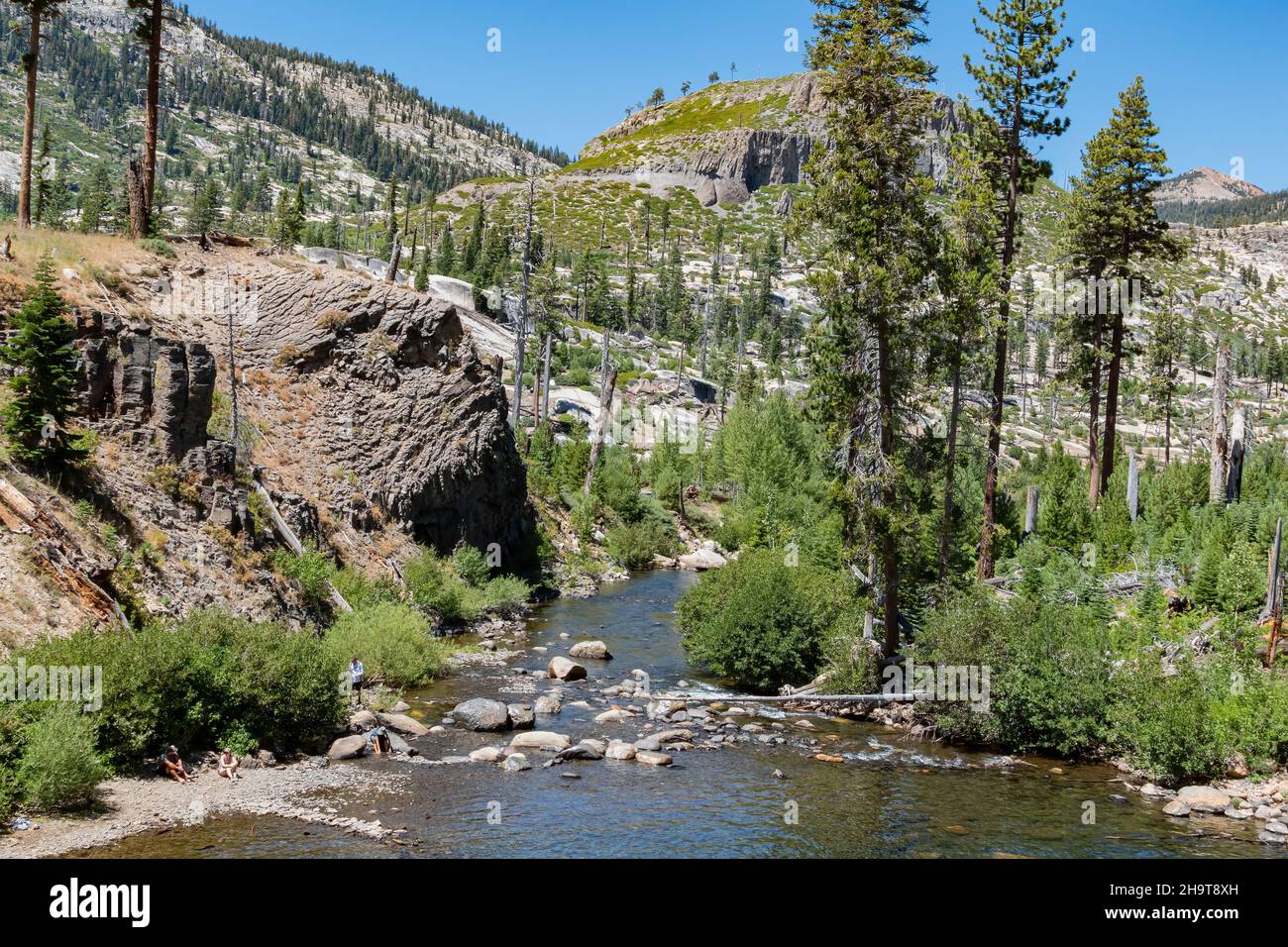 The beautiful mountain view of Saddlebag Lake in Inyo National Forest ...