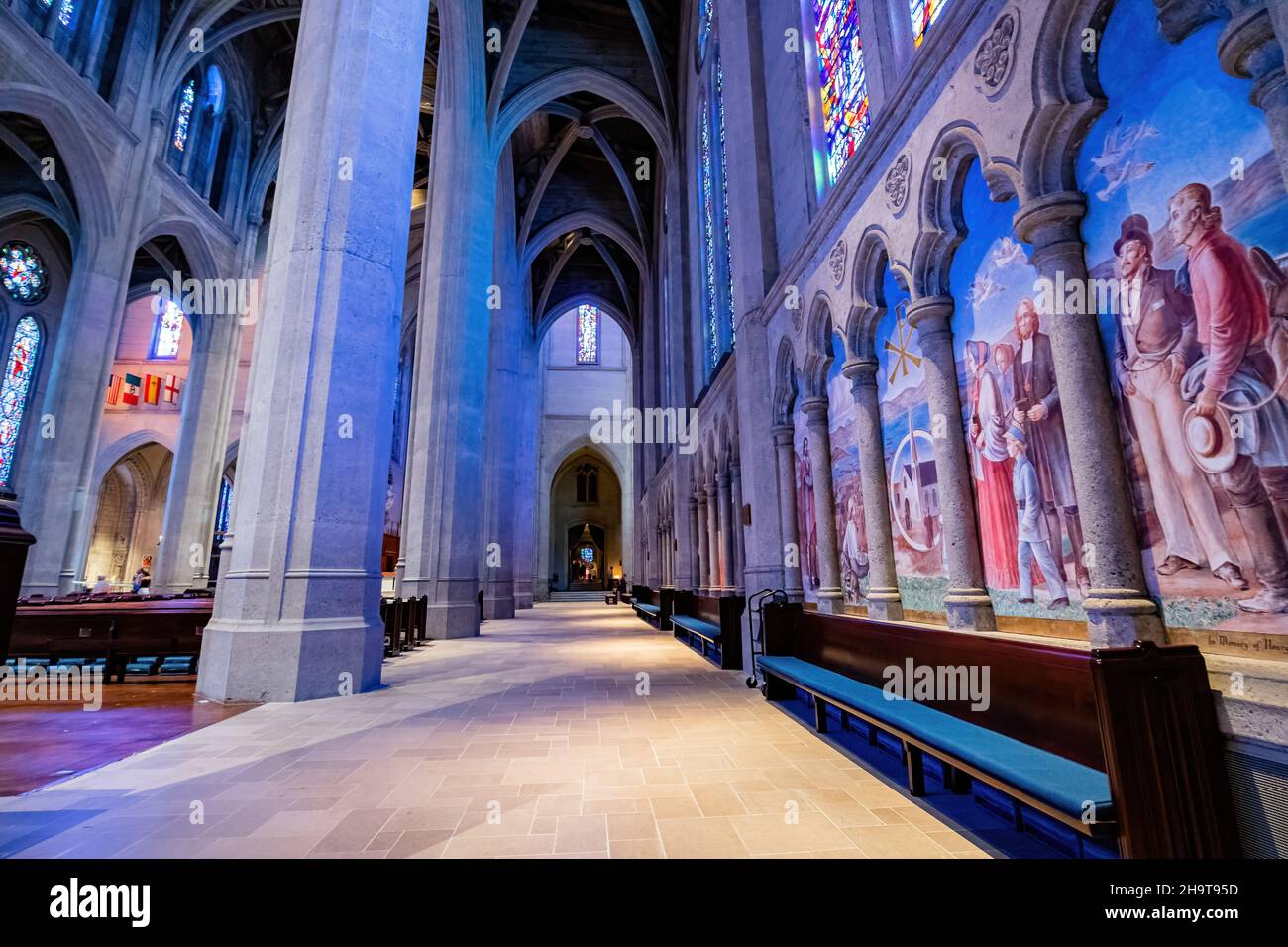 San Francisco, AUG 14 2015 - Interior view of the Grace Cathedral at ...