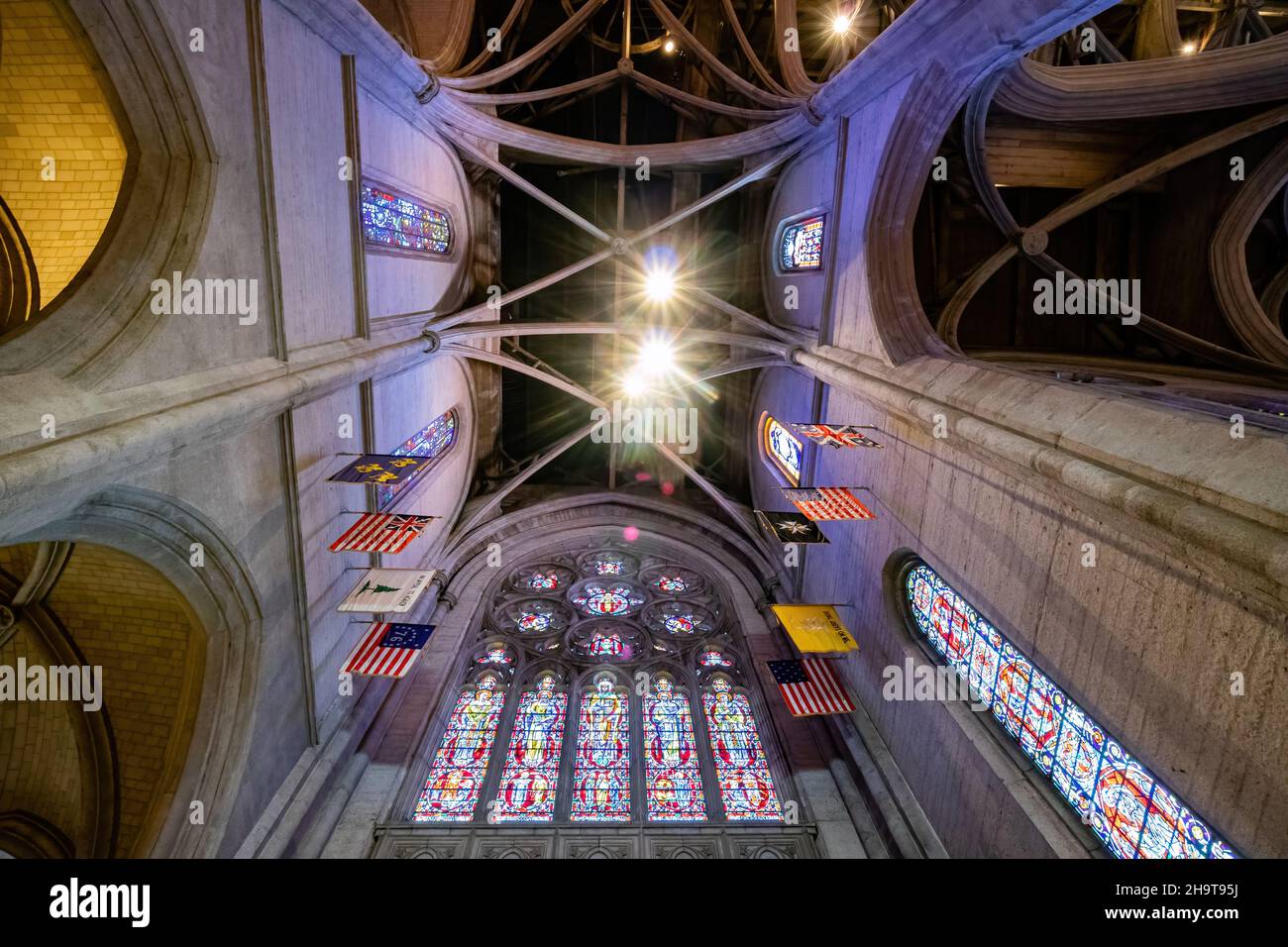 Grace cathedral san francisco interior hi-res stock photography and ...