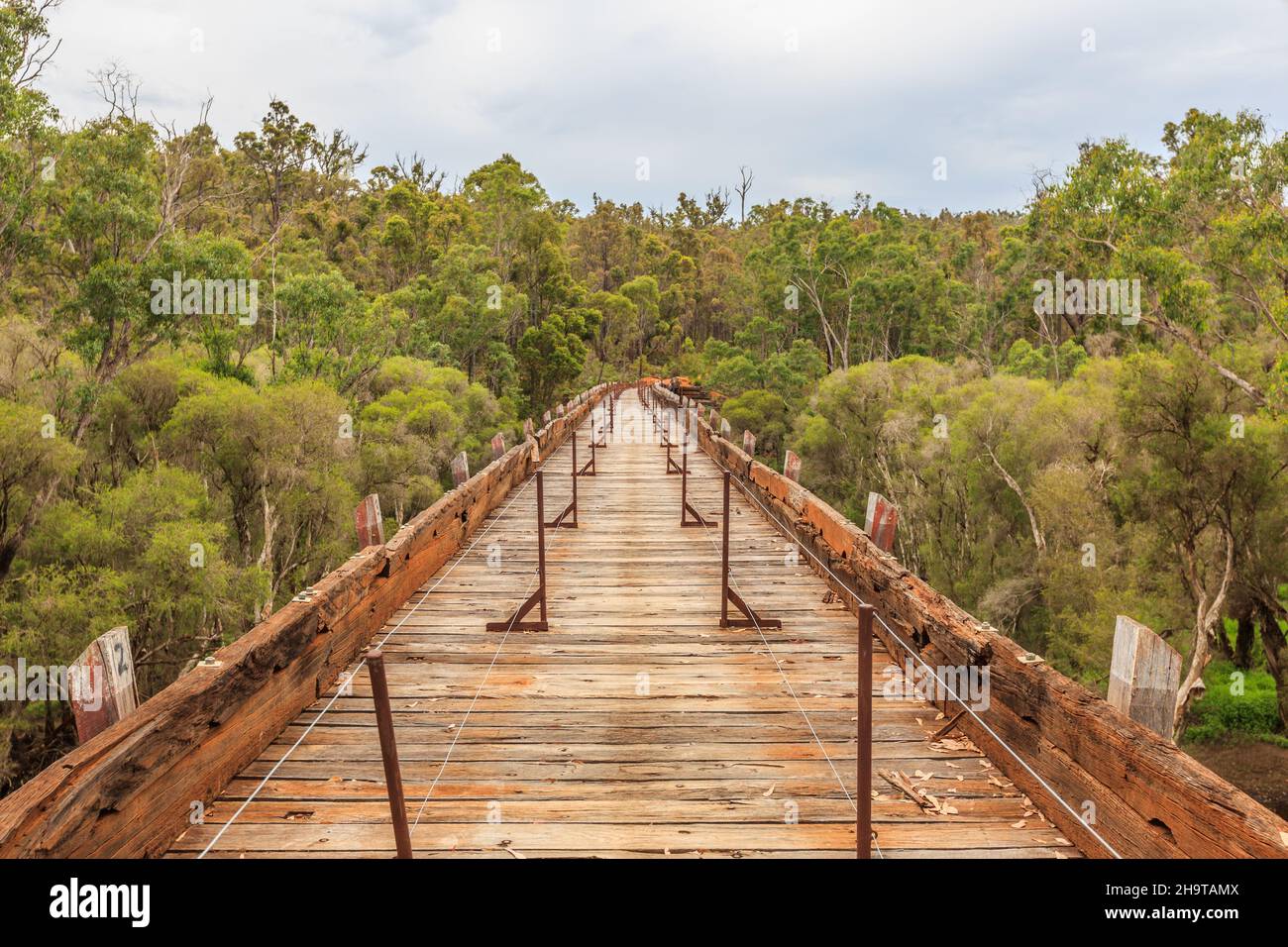 Bibbulmun Track, Long Gully Bridge, Lower Hotham, Western Australia ...
