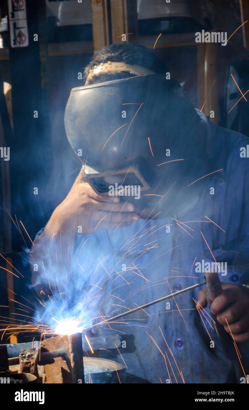 Welder working in the Brazilian industry Stock Photo - Alamy