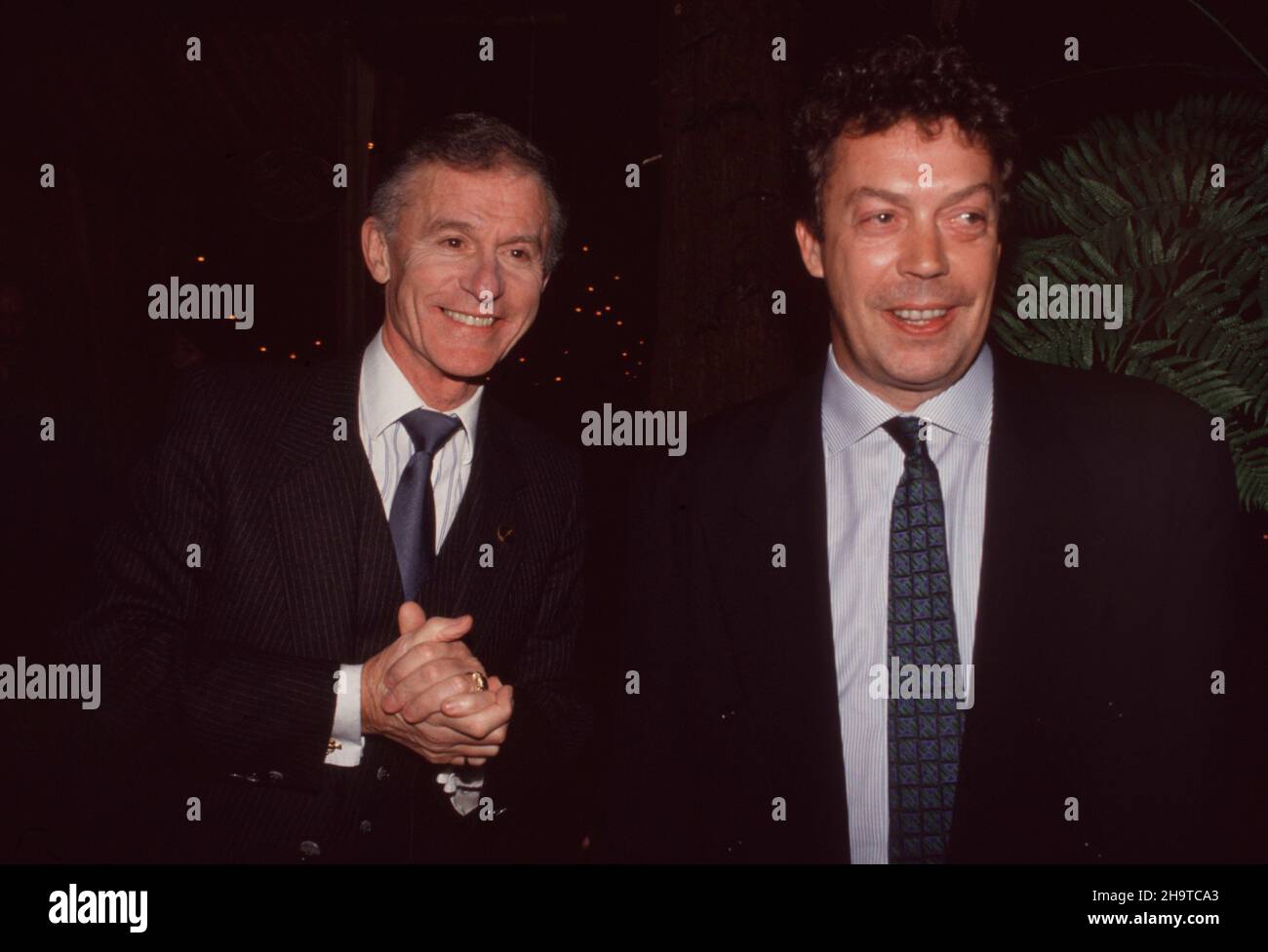 Tim curry 1990 hi-res stock photography and images - Alamy