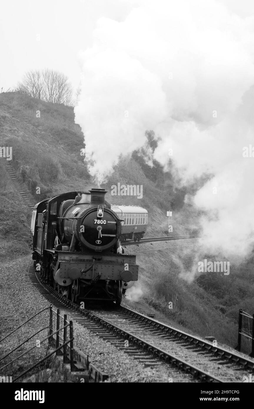 "Lydham Manor" (running as class pioneer 7800 "Torquay Manor") climbing ...