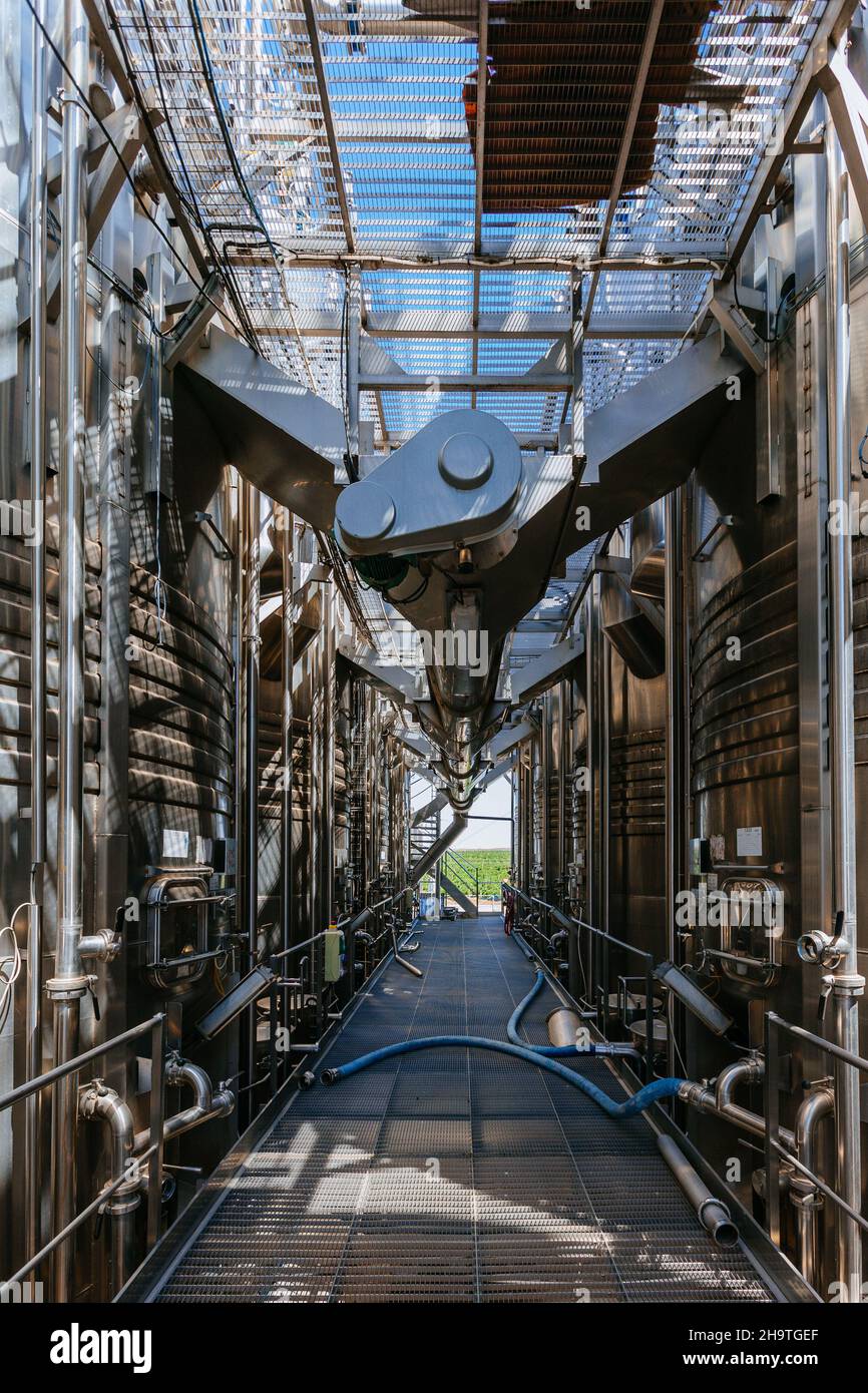 Large tanks for fermentation in the modern winery Stock Photo - Alamy