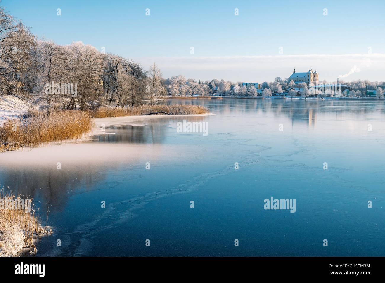 Frozen dream lake panorama hi-res stock photography and images - Alamy
