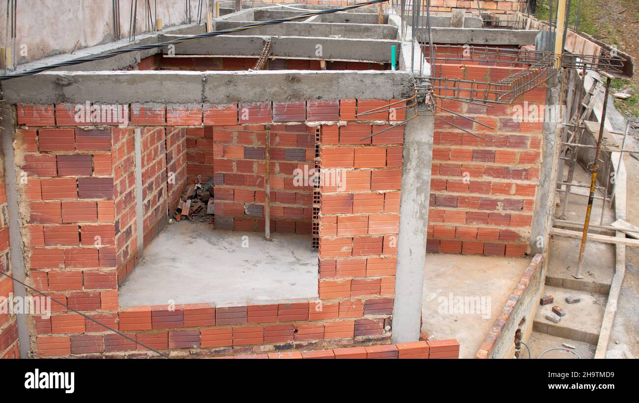 House Brick Wall Cement Slab Fitting The Mold: 6 Contemporary Concrete