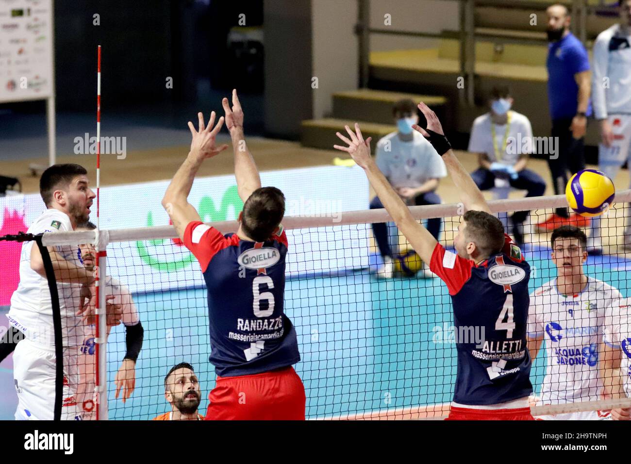 Prisma volley taranto attack hi-res stock photography and images - Alamy