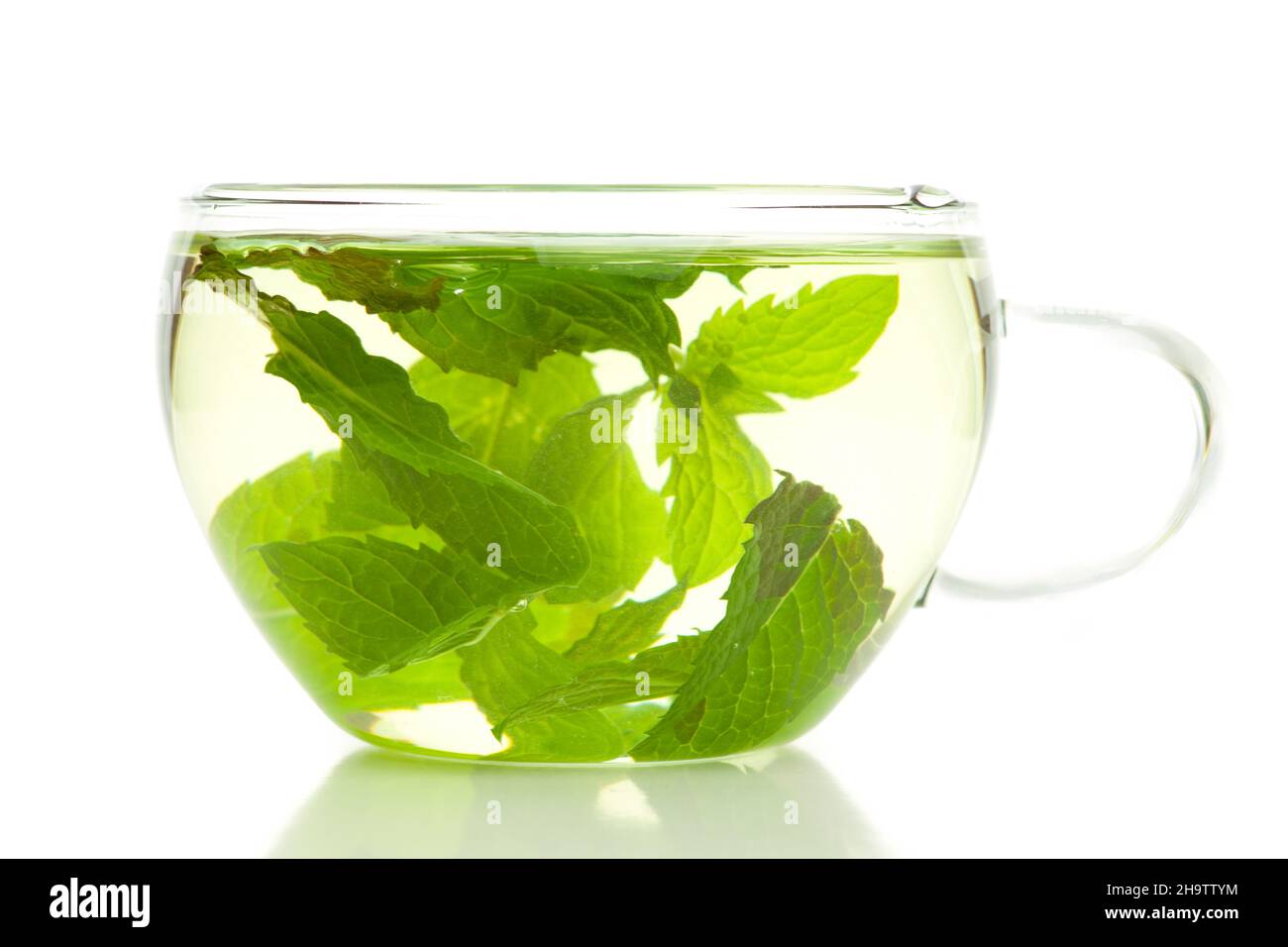 Best tea leaves hi-res stock photography and images - Alamy