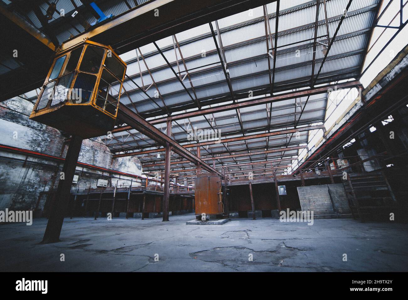 Interior of an old industrial building Stock Photo - Alamy