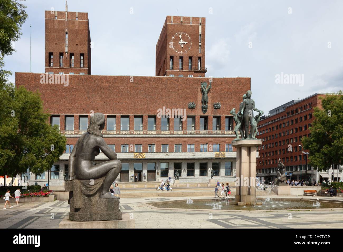 Rathaus oslo hi-res stock photography and images - Alamy