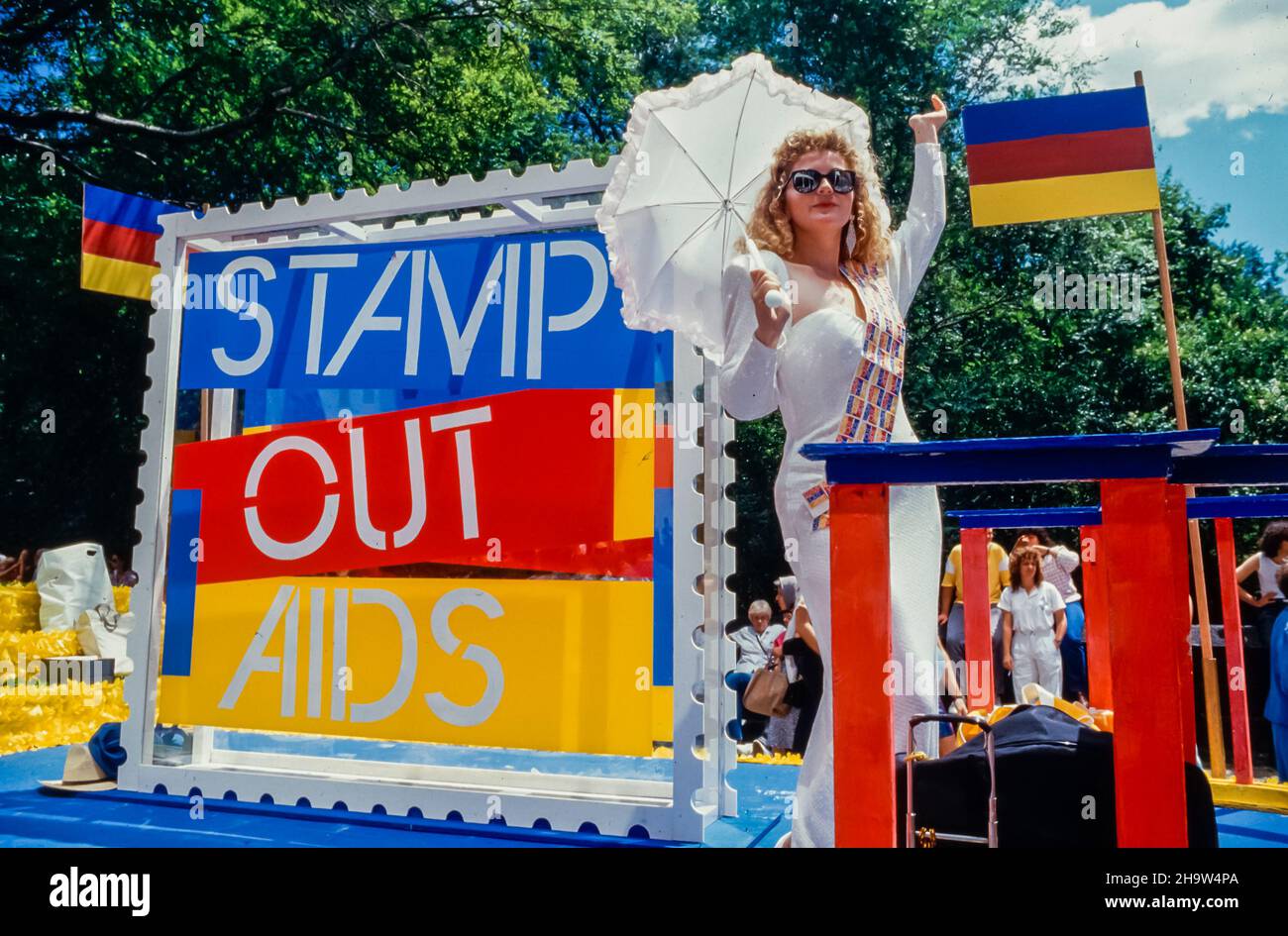 Aids activists 1980s hi-res stock photography and images - Alamy