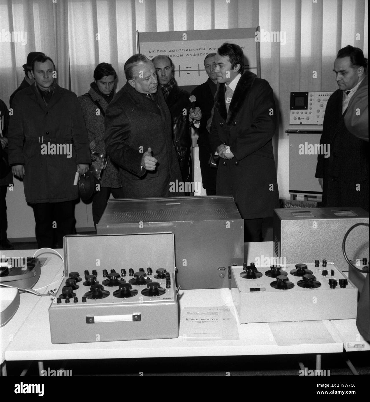 Katowice, 1969-12-03. W dniach 10 XI-10 XII 1969 r. w Oœrodku Postêpu ...