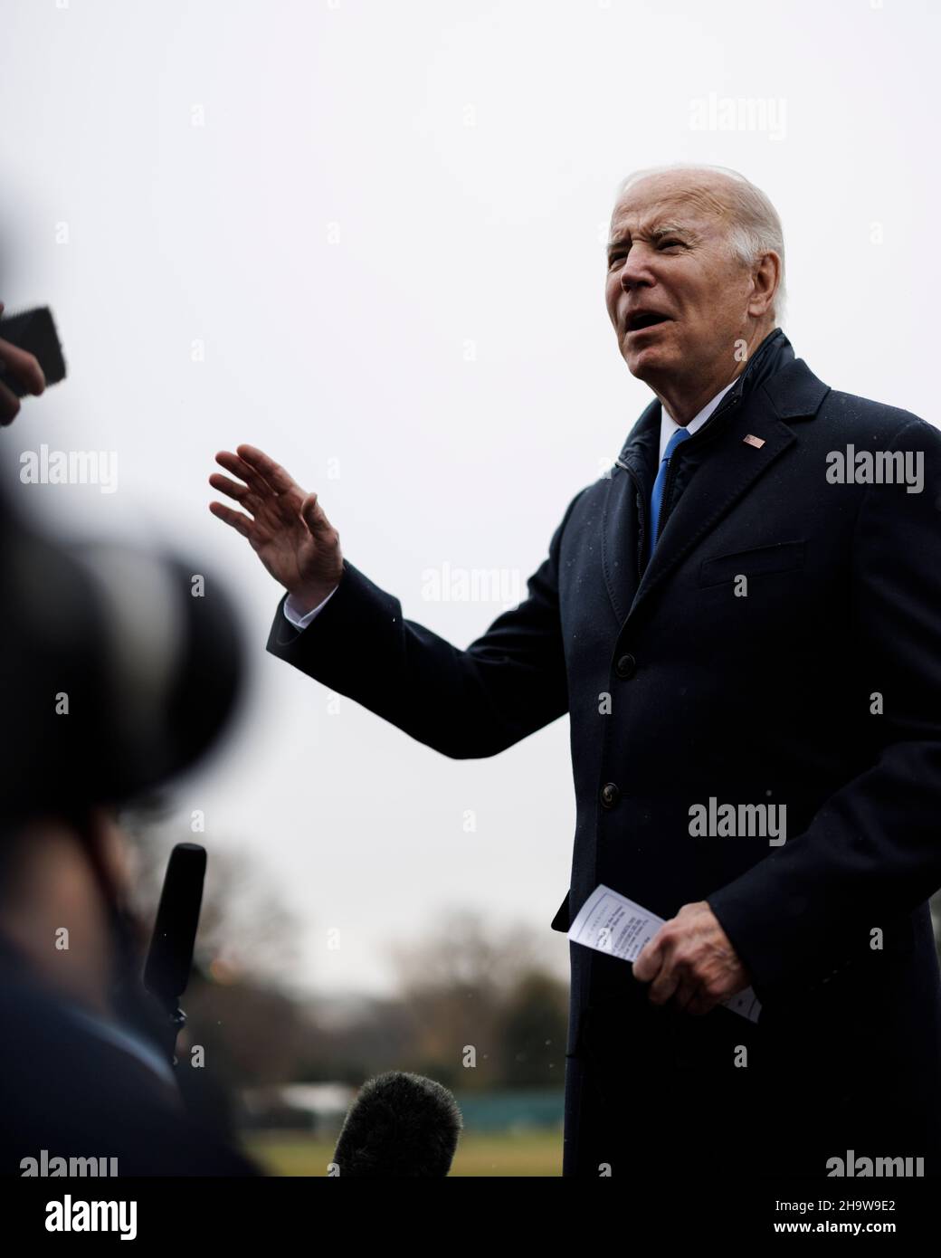 Net zero carbon emissions 2050 usa hi-res stock photography and images ...