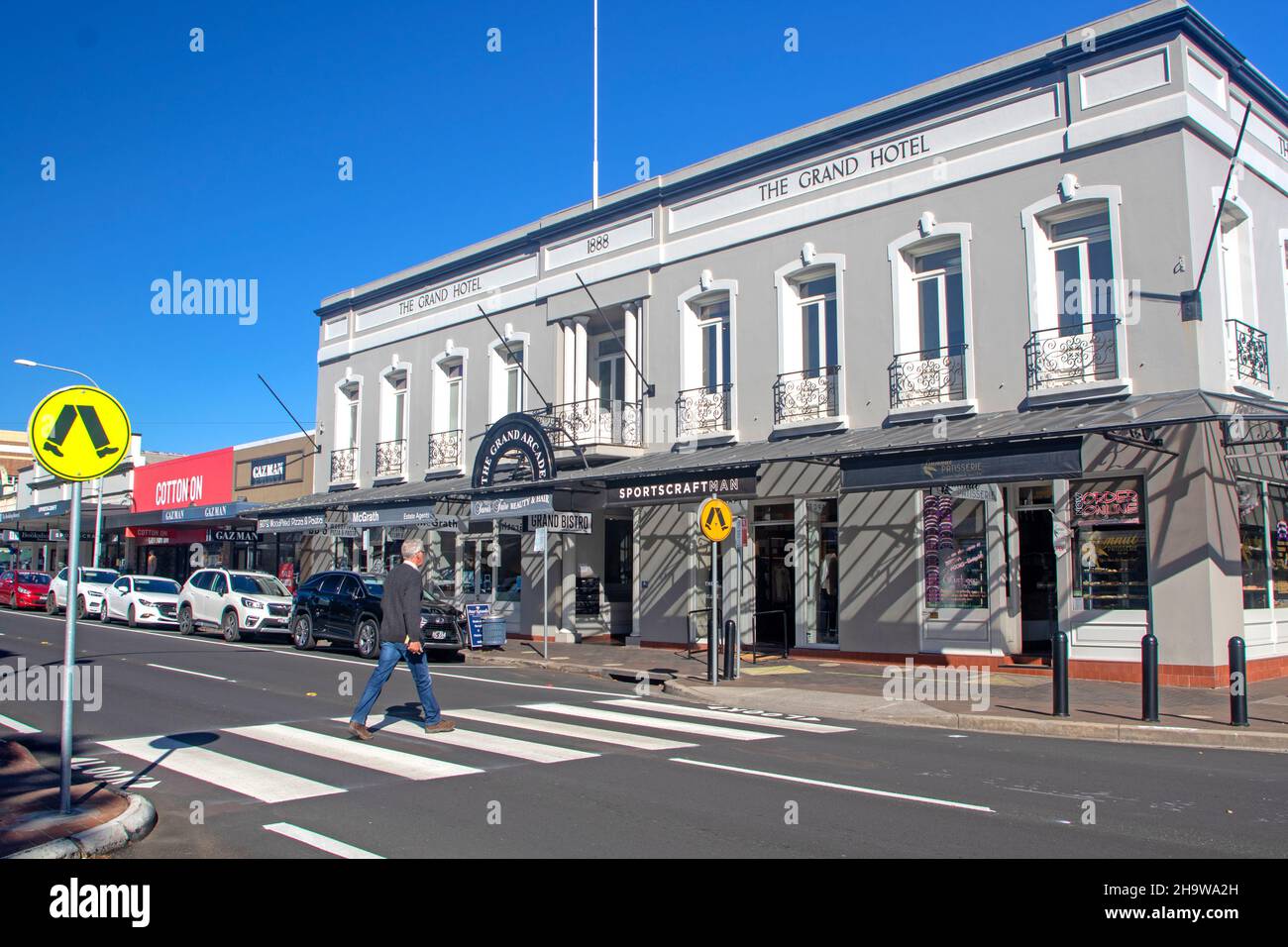The main street of Bowral Stock Photo - Alamy
