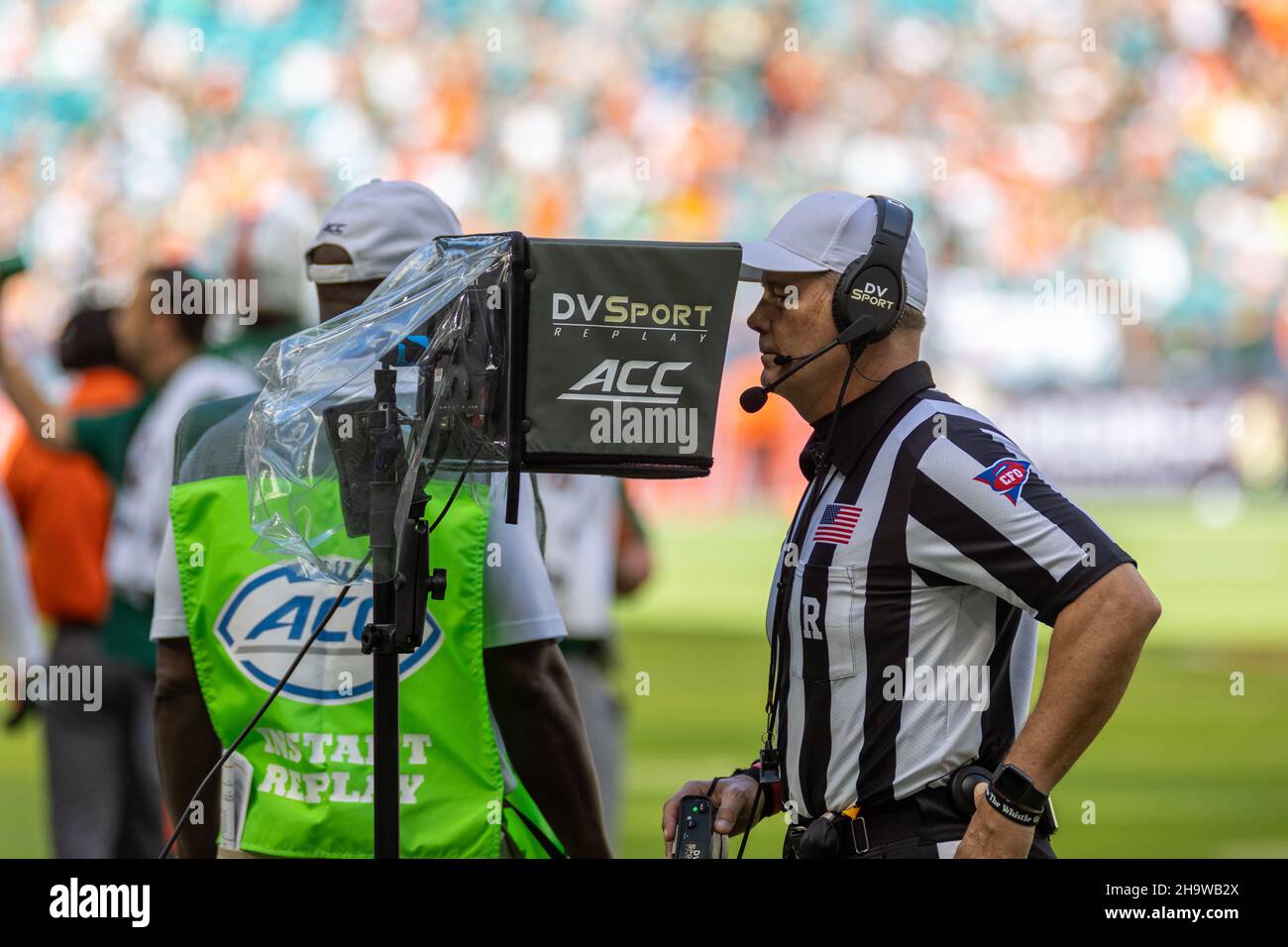 Miami Hurricanes v Georgia Tech Yellow Jackets, 2021 College Football ...