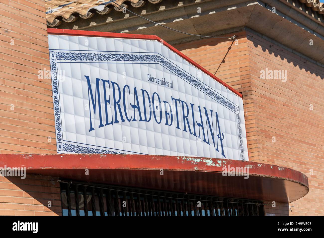 Mercado de triana sign hi-res stock photography and images - Alamy