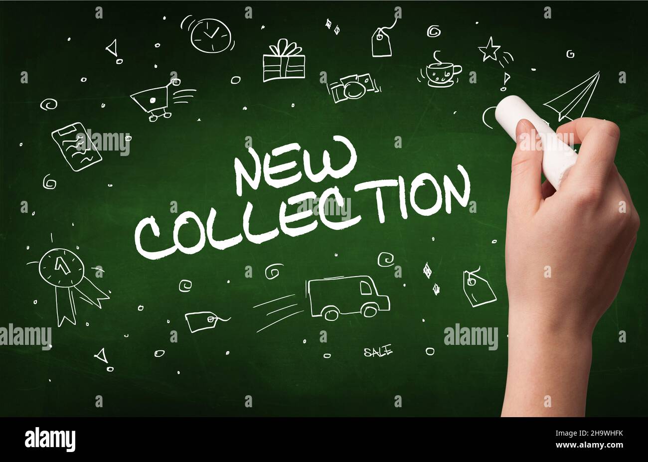 Hand drawing online shopping concept Stock Photo - Alamy
