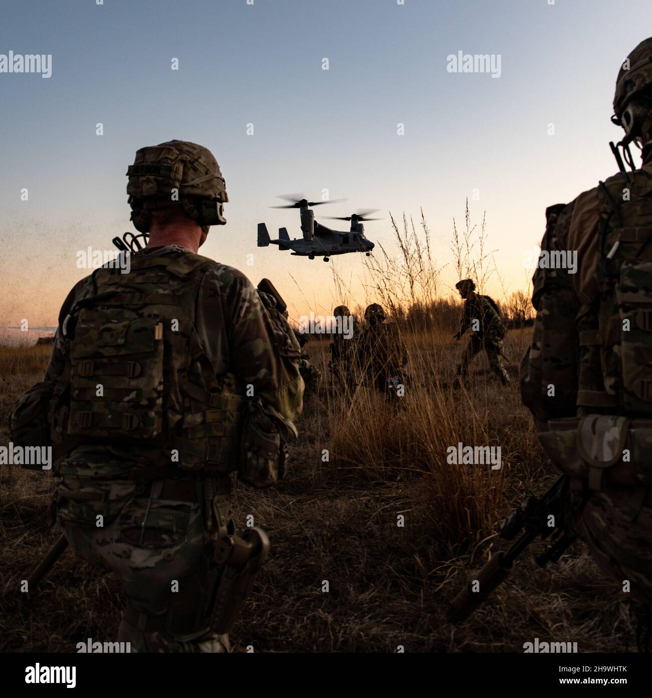 U.S. Army paratroopers assigned to 1st Battalion, 503rd Parachute ...