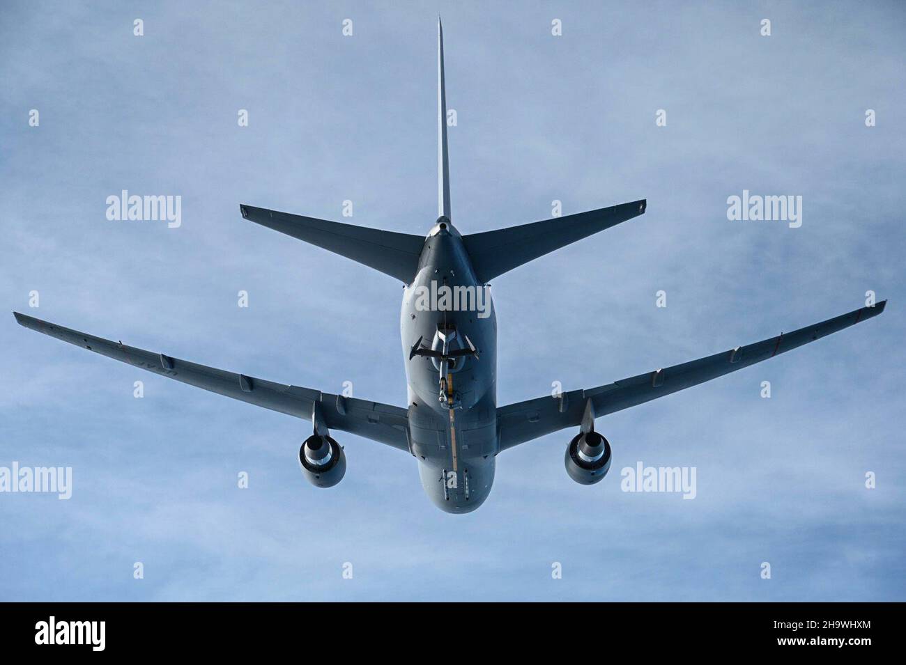 Wing pods hi-res stock photography and images - Alamy