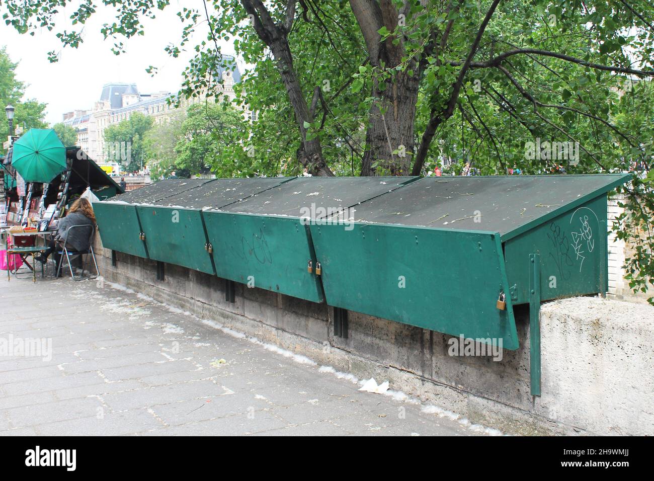 Closed book stalls hi-res stock photography and images - Alamy