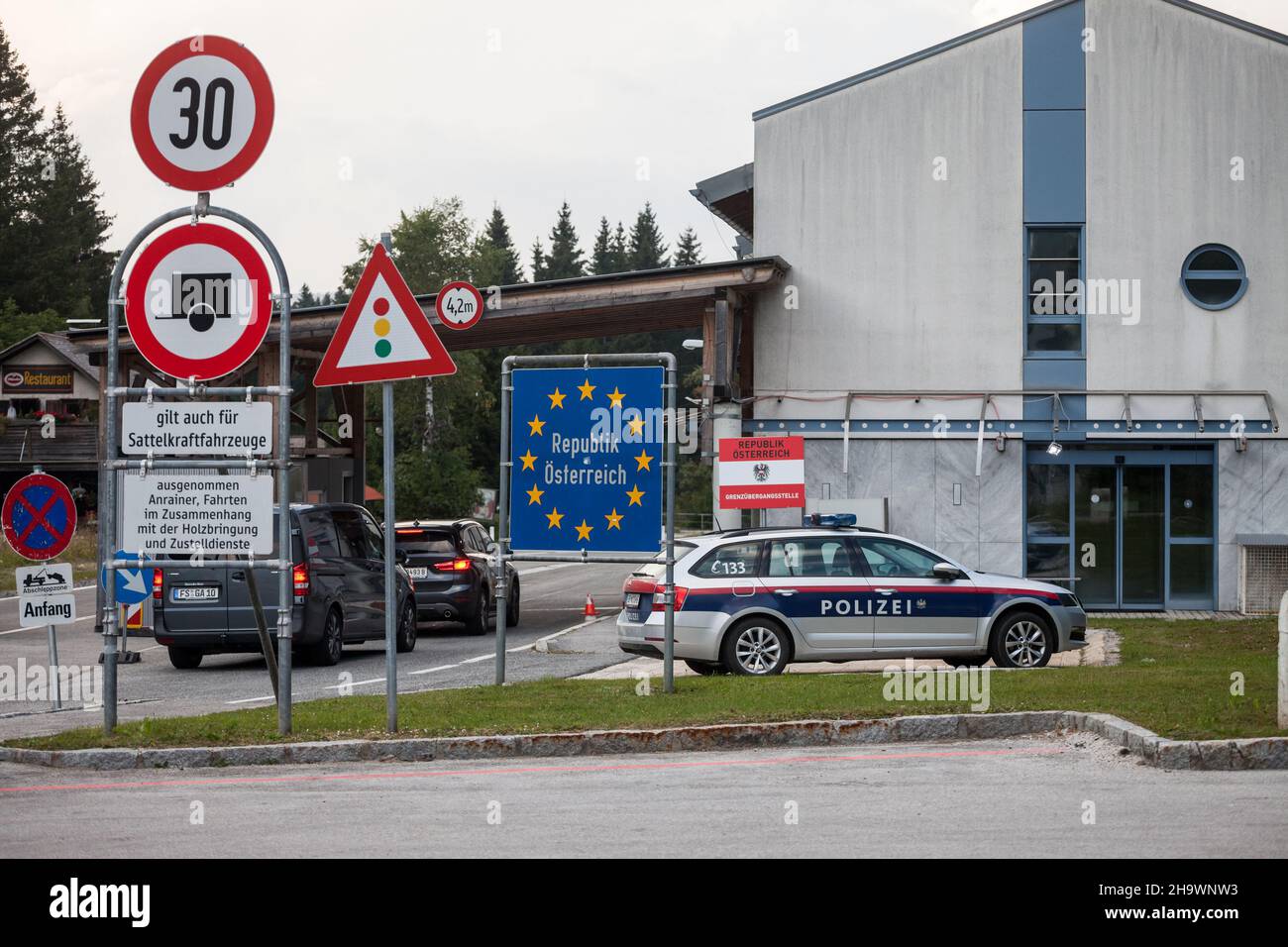 Picture of the police control from the Austrian federal police ...