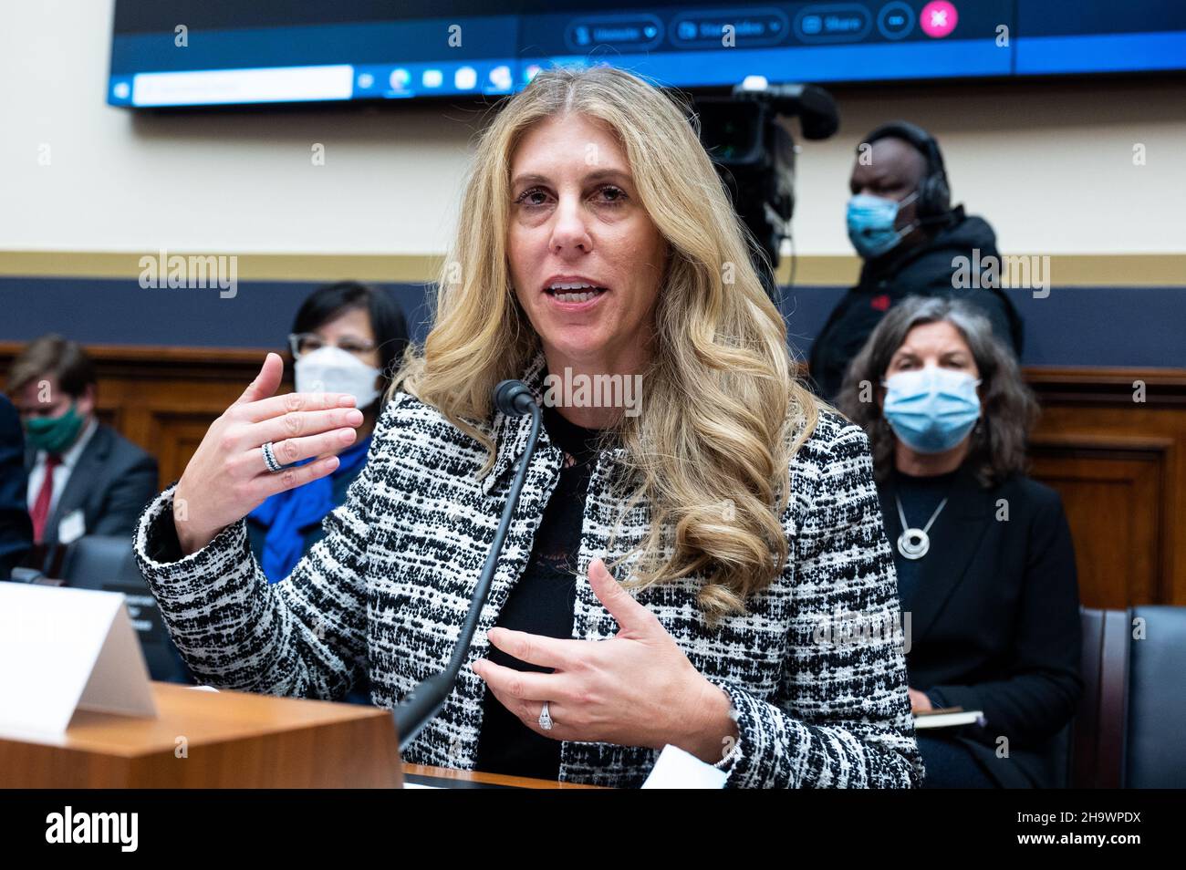 Denelle dixon hi-res stock photography and images - Alamy