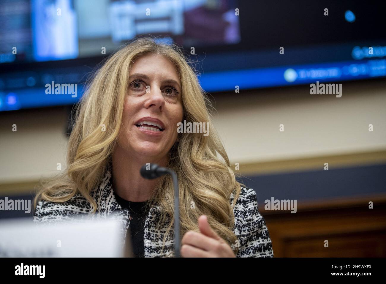 Denelle dixon hi-res stock photography and images - Alamy