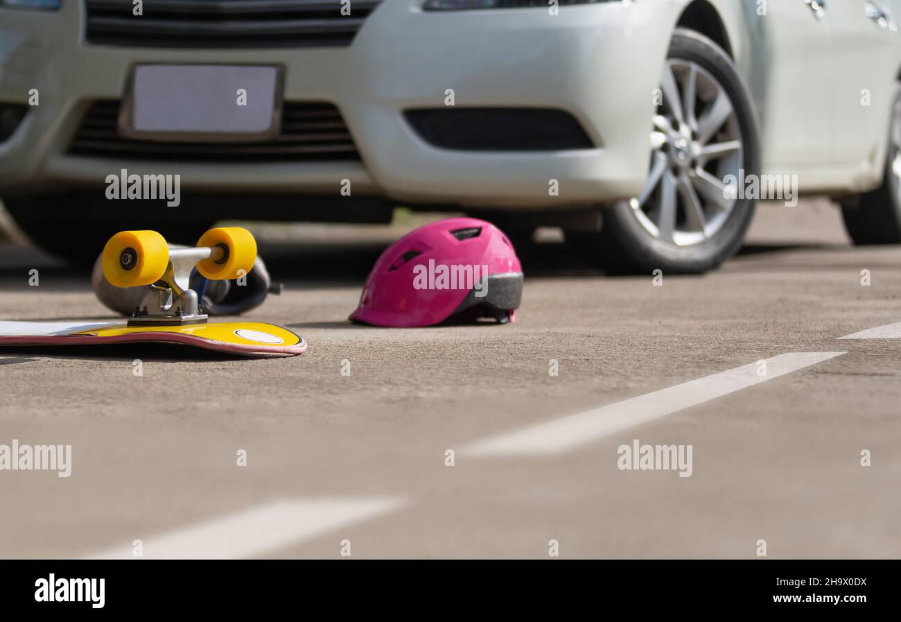 Car lost control hi-res stock photography and images - Alamy